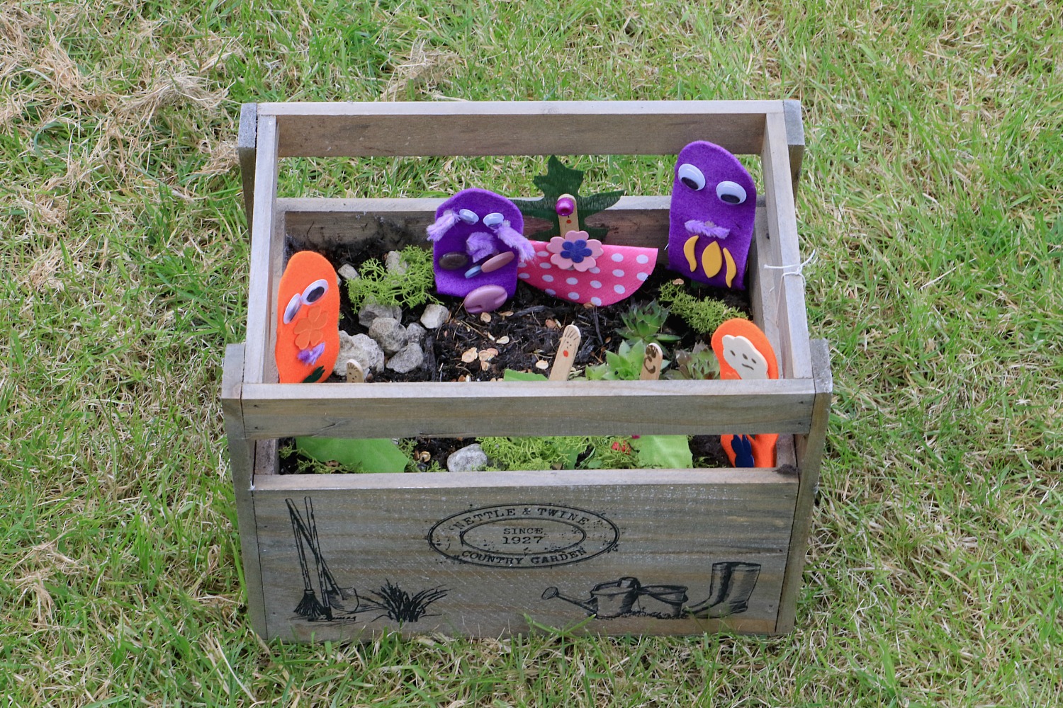 How to make a mini beast garden - PODcast